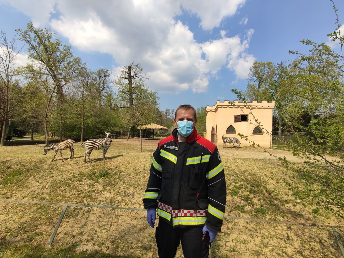 Vatrogasci zebrici dali ime Iskra | Zoo Zagreb